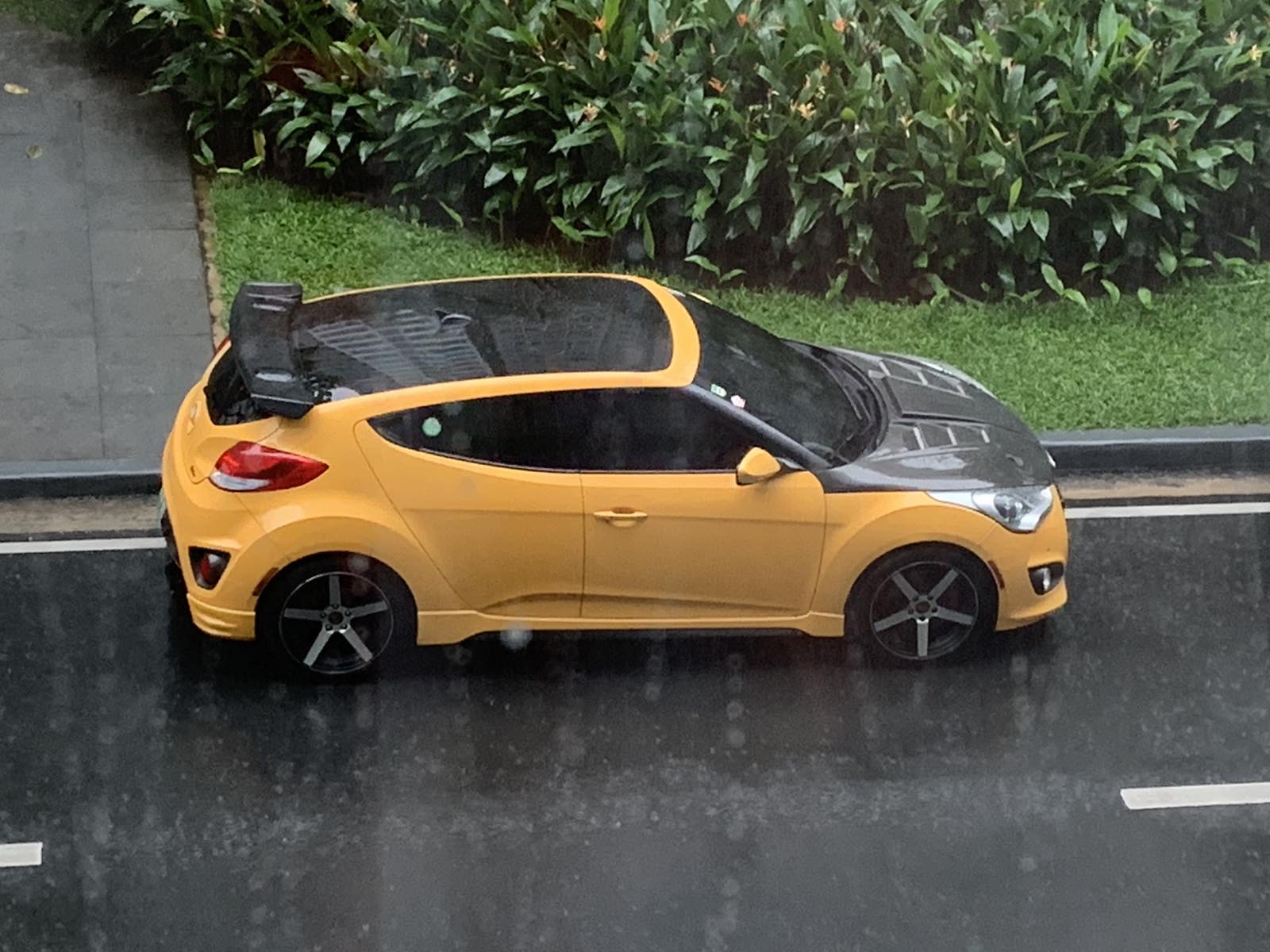 Sunday Car – Jorge Dioneda